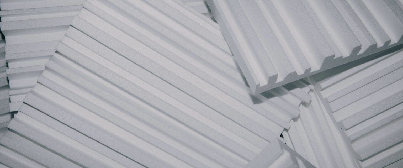 Reducing Flutter Echoes – t.akustik